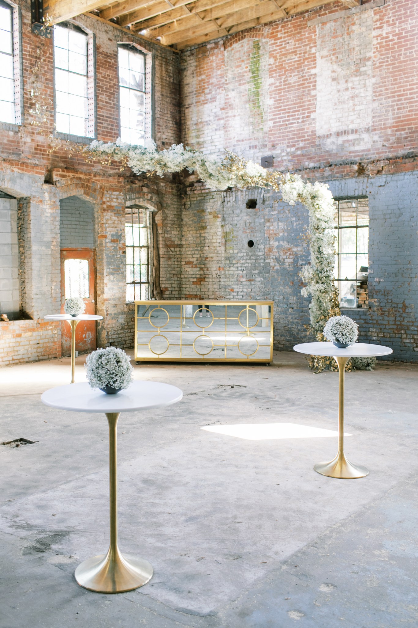 Floral Sneak Peek of Atlanta’s Newest Venue Guardian Works – TOPHER MACK